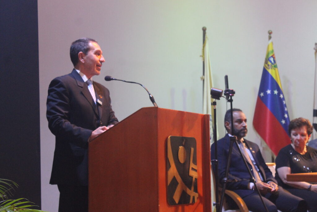 Discurso del Decano Dr. Ernesto Fuenmayor Di Prisco, en ocasión del ...
